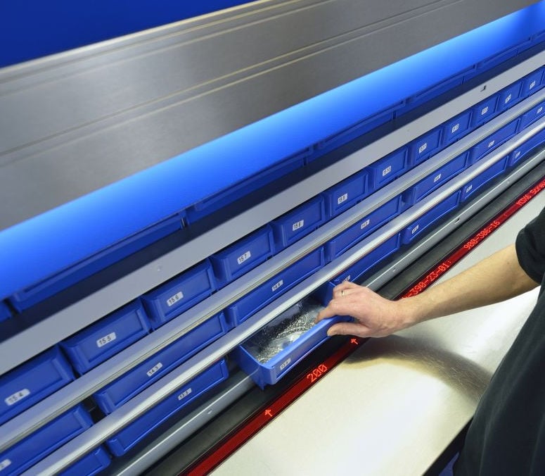 Vertical Lift Modules vs. Vertical Carousels: What's Right for You? Vertical Lift Modules vs. Vertical Carousels: What's Right for You?